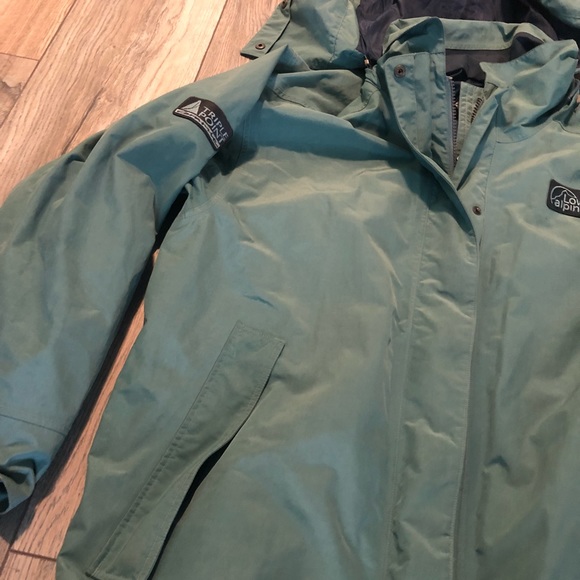 Lowe Alpine | Jackets & Coats | Vintage Lowe Alpine Womens Waterproof ...